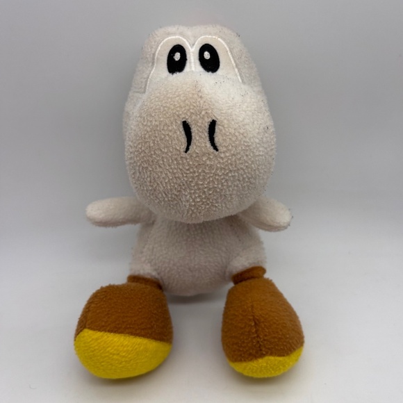 Nintendo | Toys | Nintendo Super Mario White Yoshi Character 7 Plush ...